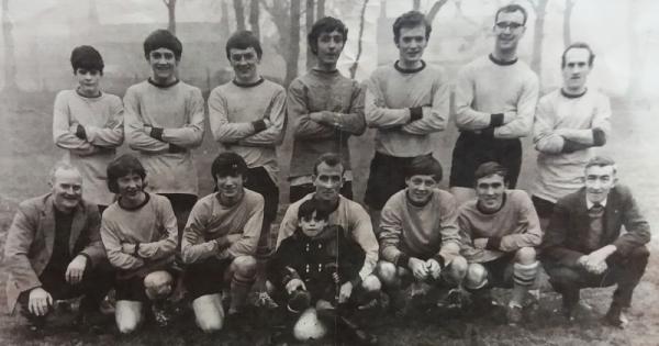 Raceview Football Team - Photo 1 of 1 - Alpha Newspaper Group