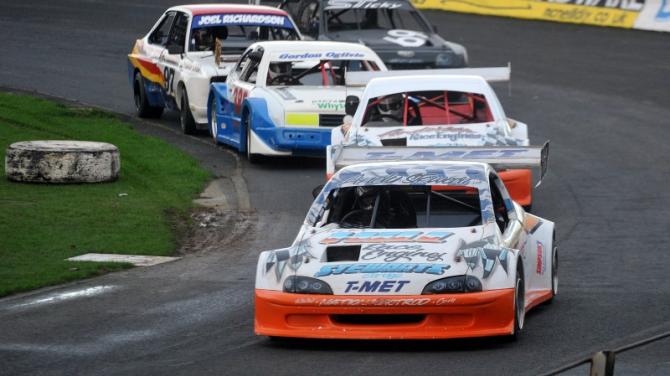 Keenly contested race programme on New Year's at Ballymena Raceway ...